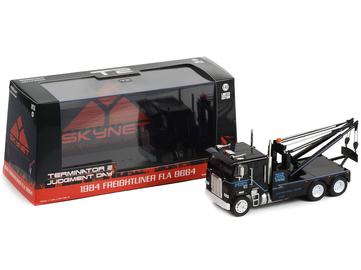 1984 Freightliner FLA 9664 Tow Truck Black Road Ranger Towing ...